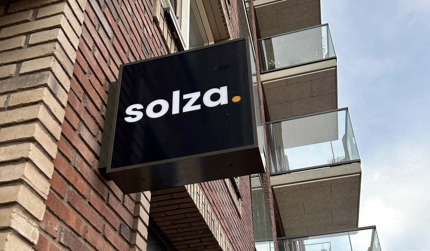 Showroom update Alphen a/d Rijn: Lichtbak en partners | Solza.nl